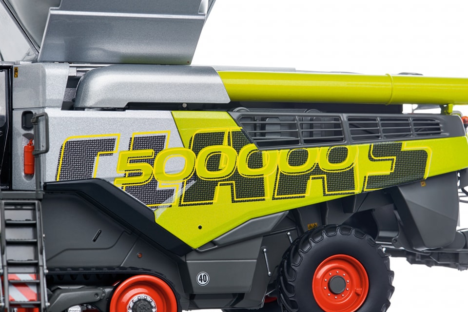 Claas Lexion 8900 TT 500 000e – Ma Ferme Miniature